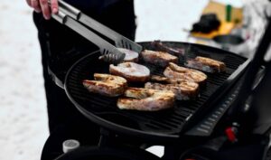 5 Essential Winter Grilling Accessories For BBQing in Cold Weather ...